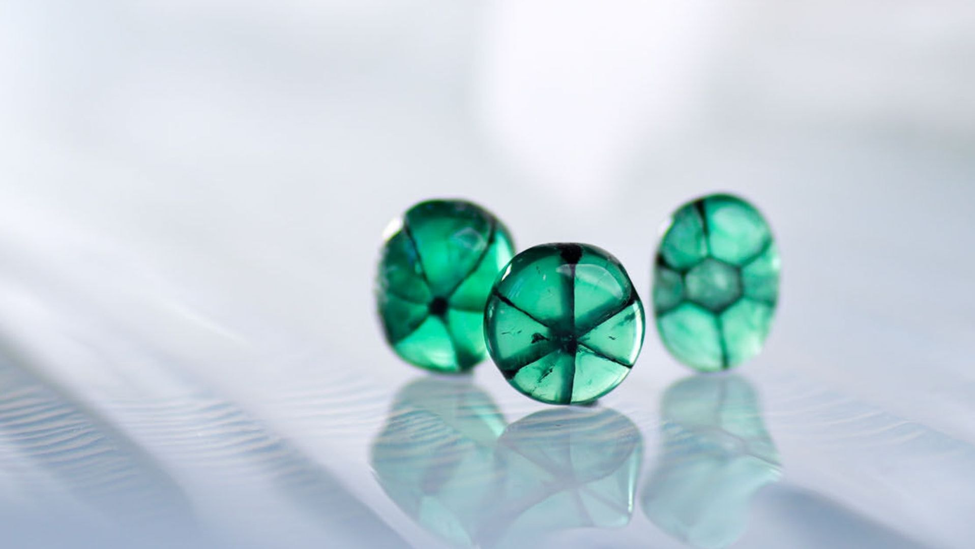 トラピッチェエメラルド[Trapiche Emerald]